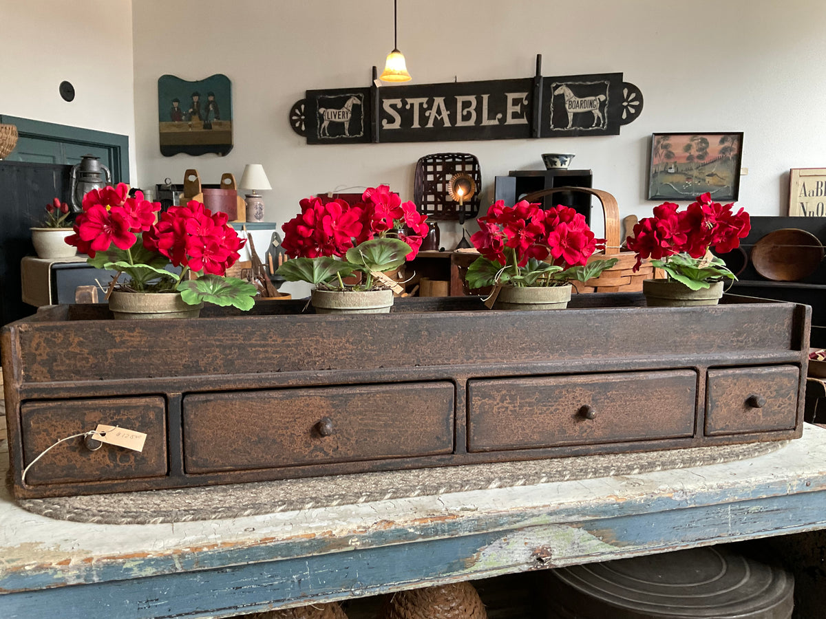 Potted Red Geranium – Cottage House Primitives